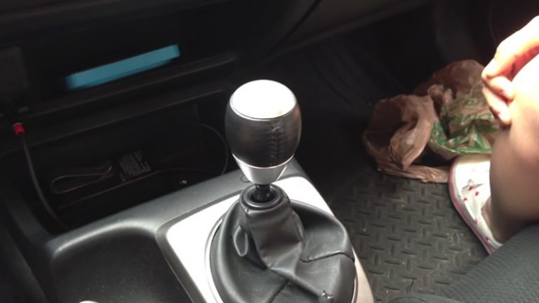How To Change Shift Boot? - Honda The Other Side