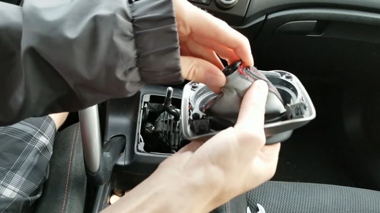 How To Change Shift Boot Honda Civic? - Honda The Other Side