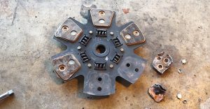 What Does A 6-Puck Clutch Mean? - Honda The Other Side