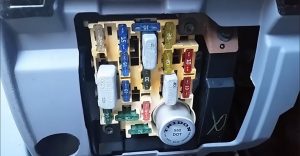 What Fuse Controls the Dashboard Gauges: Where is it Located? - Honda ...